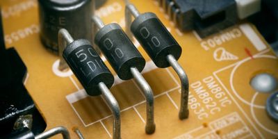 Types of Circuits: A Comprehensive Guide for Engineering Professionals