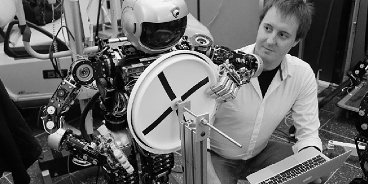 Welcoming robots into our home and businesses, and how to get there. with Daniel Lofaro