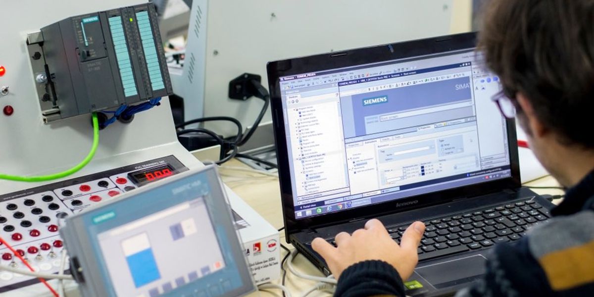 PLC Programming: A Comprehensive Guide to Mastering the Art of Automation