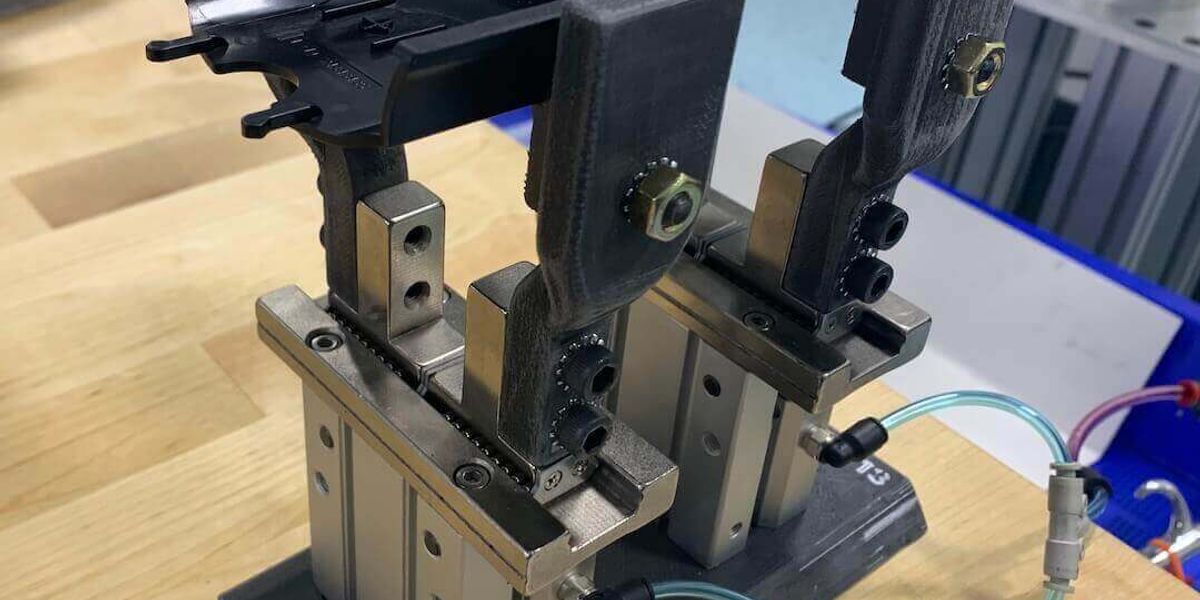 Fast turnaround end-of arm tooling solutions with advanced 3D printing